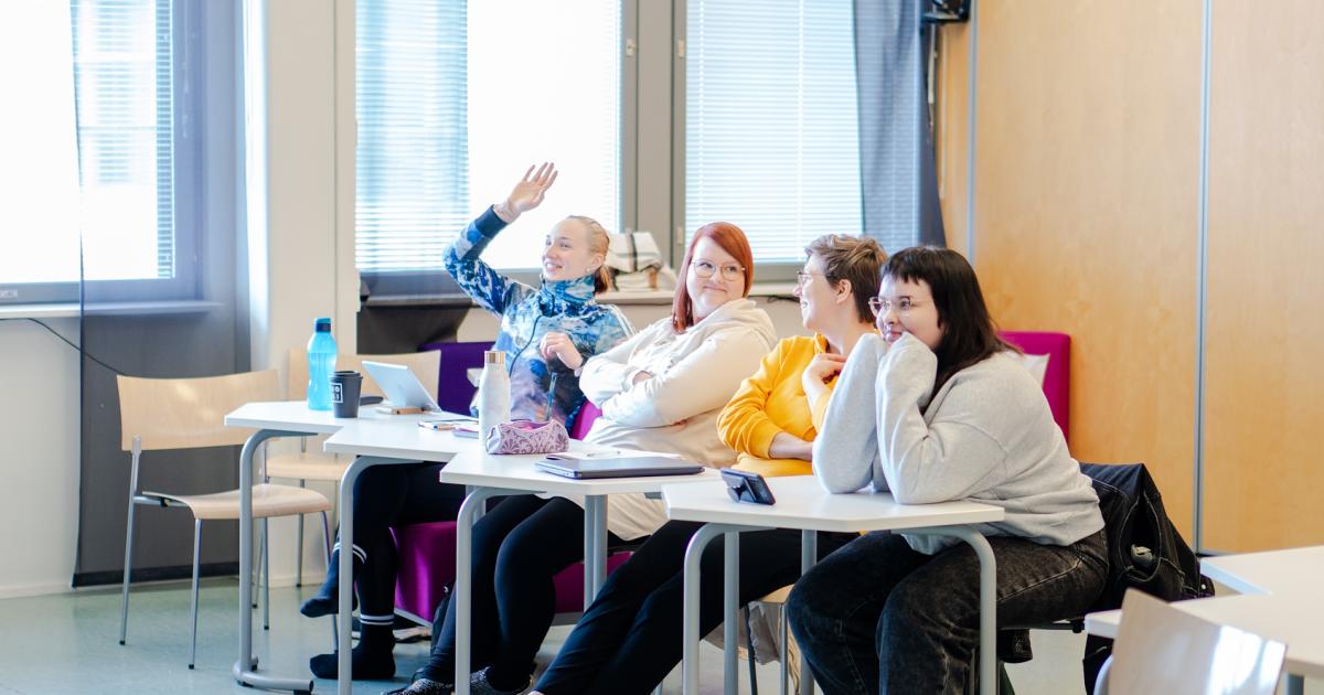 Sosionomi on ohjauksen ja vuorovaikutustyön ammattilainen | Jamk